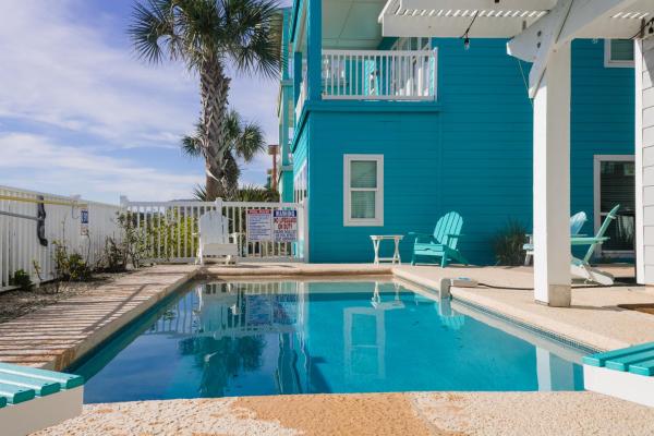 Vw64 Incredible 3 Story Gulf View Home With With An Elevator, Private Pool - Port Aransas, TX
