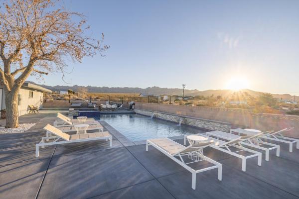 Stunning Desert Villa With Pool, Spa, Game Room And 360 Degree View - Twentynine Palms