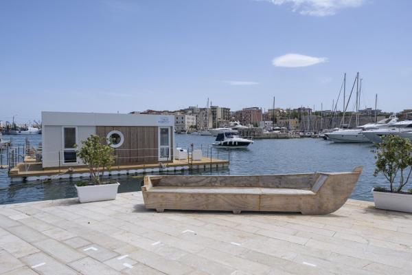 Houseboat Floatart Experience Bisceglie - Puglia