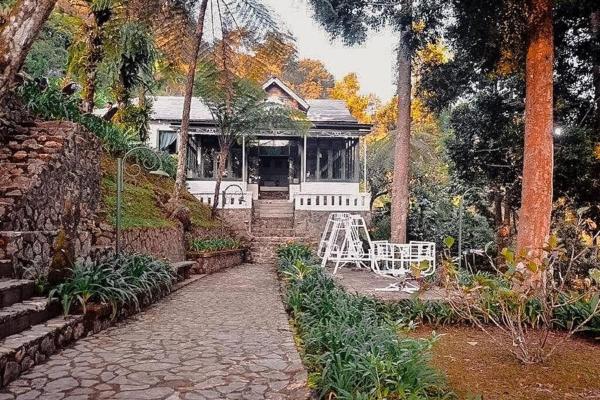 Villa Vacamonte By Villagueaja - Cisarua