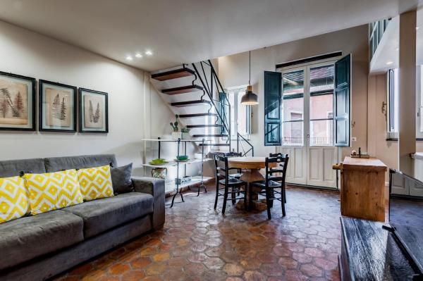 Ferrini Home - Piazza Trento - Catane