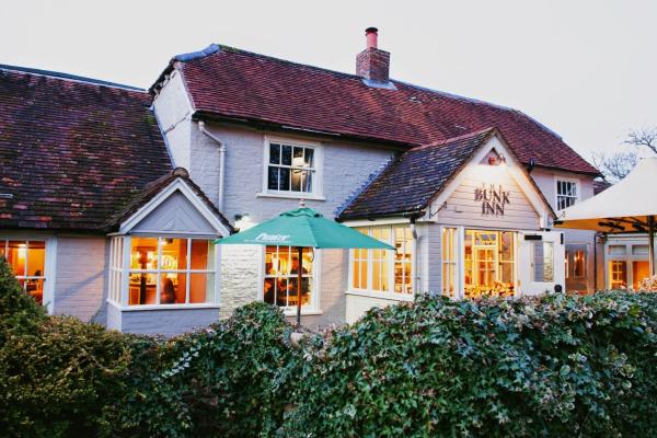 The Bunk Inn - Highclere