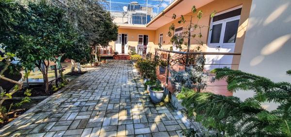 Berti Apartment - Vlorë