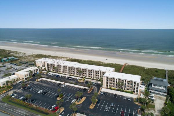 Beacher's Lodge - Crescent Beach, FL