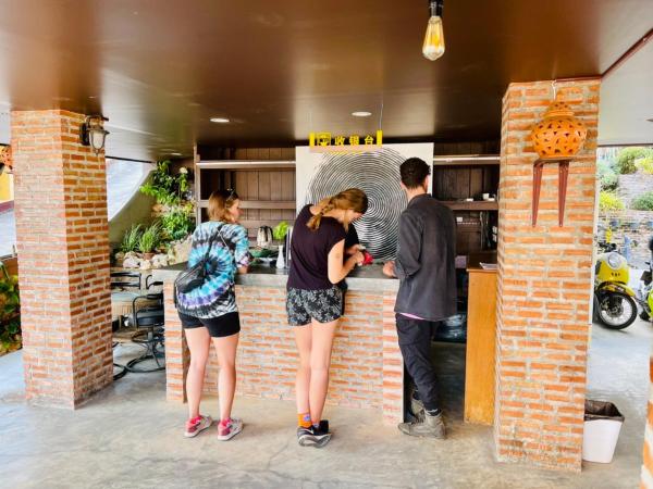 Shin Sane Guest House - Chiang Rai