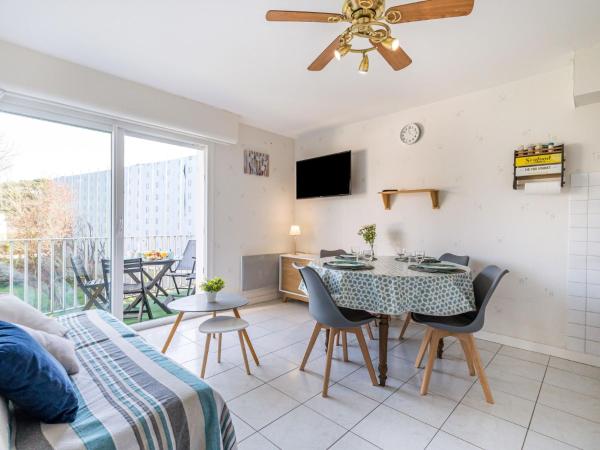 Apartment Les Ecureuils By Interhome - Plage de Saint-Philibert