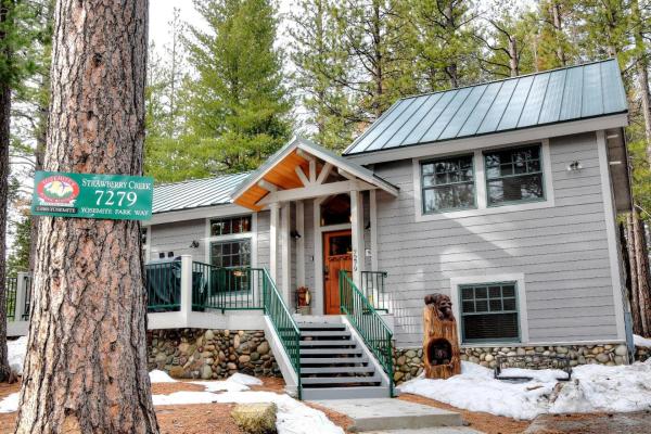 Strawberry Creek - Yosemite Valley, CA