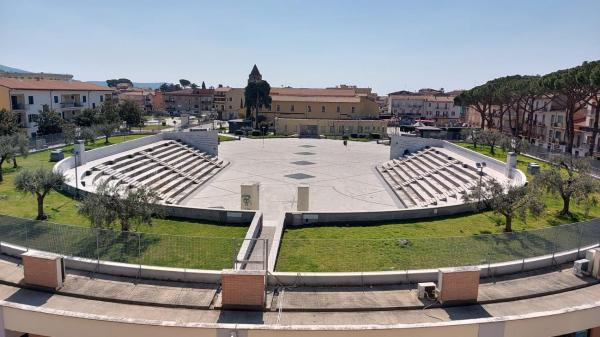 All'anfiteatro - Fondi