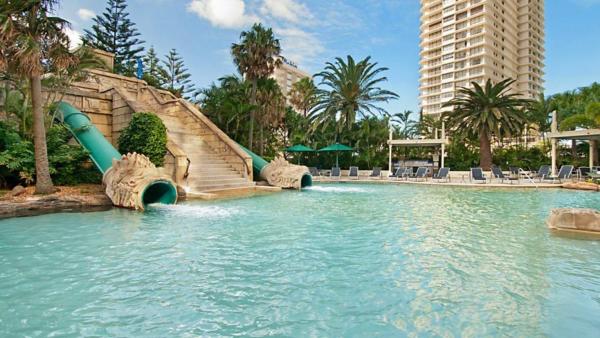 Spacious Family Apt - Ocean Views! - Coasthm - Broadbeach