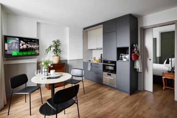 Base Lausanne -