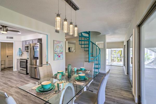 Tropical Waterfront Home Central Location! - Indian Rocks Beach, FL