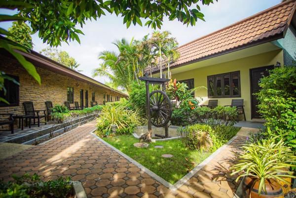 Capricorn Village - Sha Extra Plus - Patong Beach
