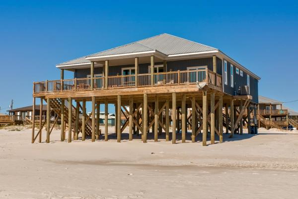 High Tide - Pet Friendly! Expansive Floor Plan And Stunning Views! Large Gulf Front Deck! Home - Dauphin Island, AL