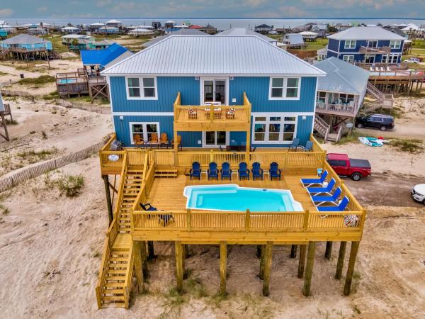 Island Time Iv - Pet Friendly! Private Heated Gulf Facing Pool - Covered Porches And Sundecks - This Amazing Home Has It All! Home - Dauphin Island, AL