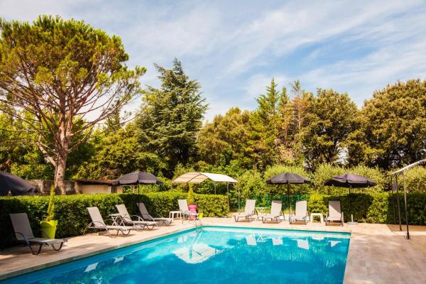 Le Petit Manoir Logis - Saint-Laurent-des-Arbres
