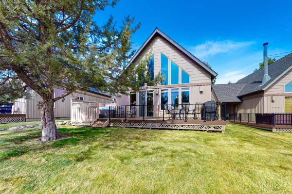 Cinnamon Teal Chalet - Redmond, OR