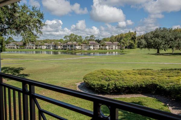 Golf And Tennis Community - Executive Suite - Golf Course Views - Wesley Chapel, FL