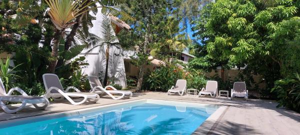 Lush Garden Villa With Private Pool - 모리셔스