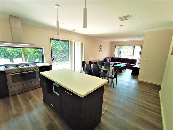 My Place In Albury - Albury
