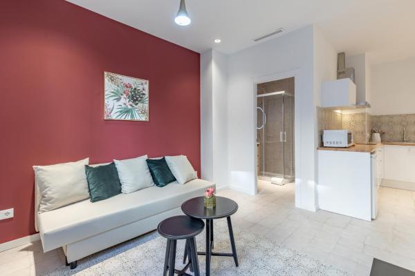 Modern Apartment Close To City Centre - Moncada