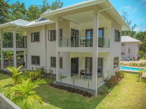 Palm Holiday Apartments - Seychelles