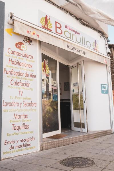 Albergue Barullo - Cubículos - Literas - Habitaciones - Samos
