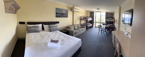 Lake Jindabyne Hotel - Jindabyne