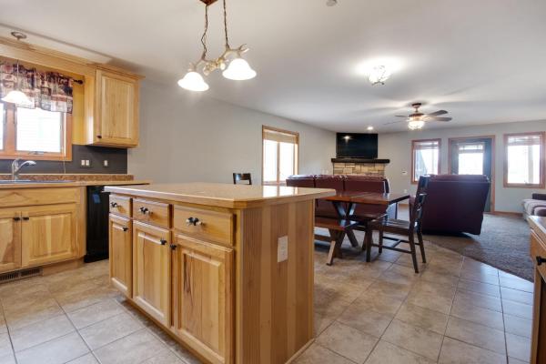 First Floor 3 Br Condo, Northern Bay Golf Course - Wisconsin