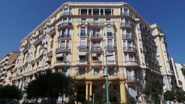 2 Pièces, Centre Ville, 50 Mètres Plages Et Mer. - Menton