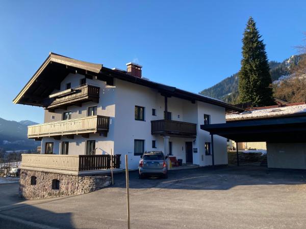 Frühstückspension & Appartements Eugenie - Tirolo, Austria