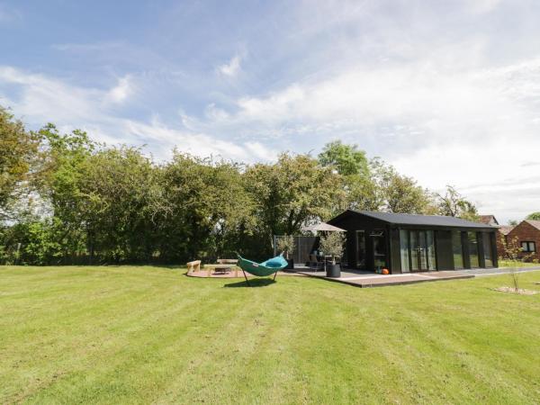 The Tractor Shed - Cotswolds
