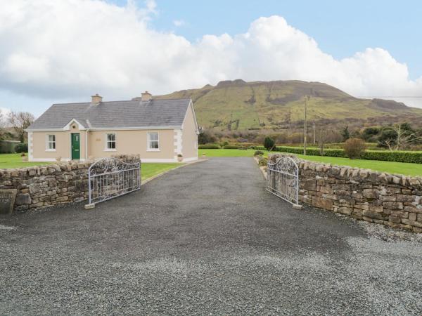 Tieve Baun, Country Holiday Cottage In Kinlough, County Leitrim - County Sligo