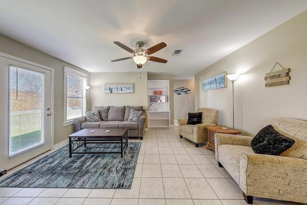 Wharf Cottage - Rockport, TX