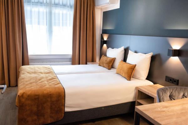 Hotel Et Le Cafe De Paris - Eerbeek