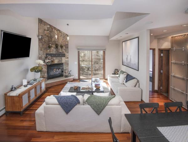 Vail Point 7 Townhouse - Vail, CO