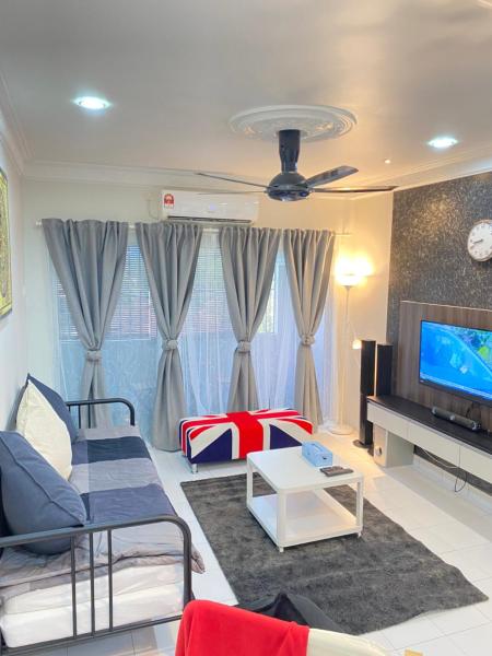 Spanish Villa Homestay - Seremban