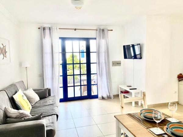 Atalaya, Central And Quiet With Sea And Pool Views - Lanzarote
