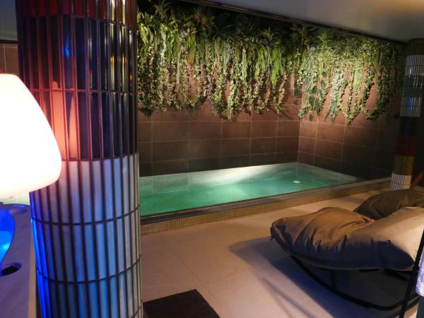 Nocturnal Spa Package Midnight To Noon - Noisy-le-Grand