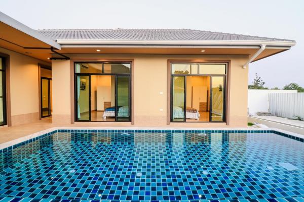 Modern Villa Club House Hua Hin 静家泳池四合院 - Hua Hin