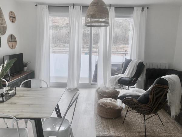 Precioso Piso Monzón Terraza, Parking,piscina,zona De Juegos - Binéfar