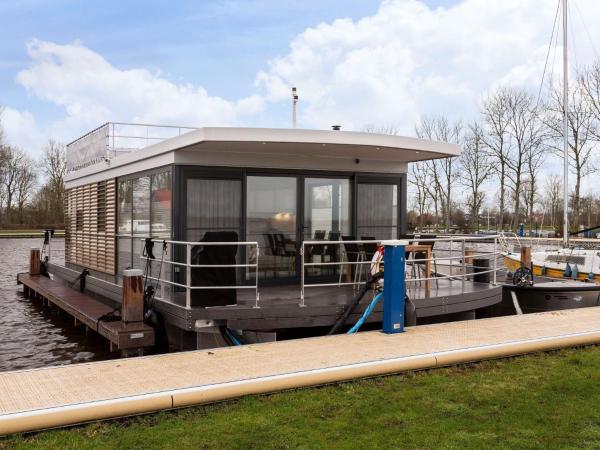 Houseboat With Roof Terrace And Beautiful View - Sneek