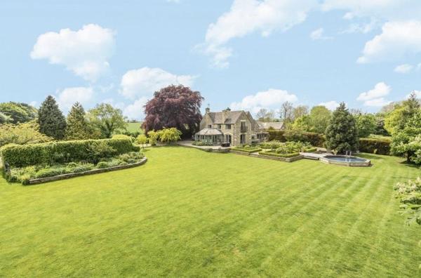 Cotswold Escape With Swimming Pool Near Cheltenham - Stroud, UK