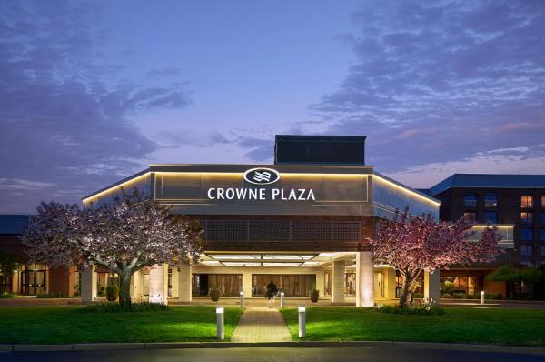 Crowne Plaza Providence-warwick (Airport) By Ihg - Cranston, RI