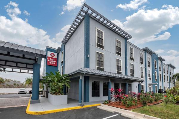Best Western Plus Bradenton Gateway Hotel - Longboat Key, FL