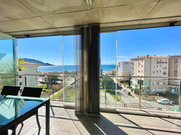 V012 - Maritim - Roses - Cadaqués