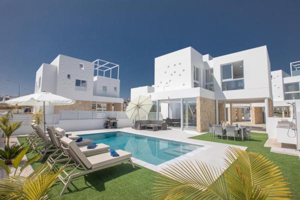 Walk To Protaras Center & Beach- Your Dream Escape, Blue Island Villa - Ayia Napa