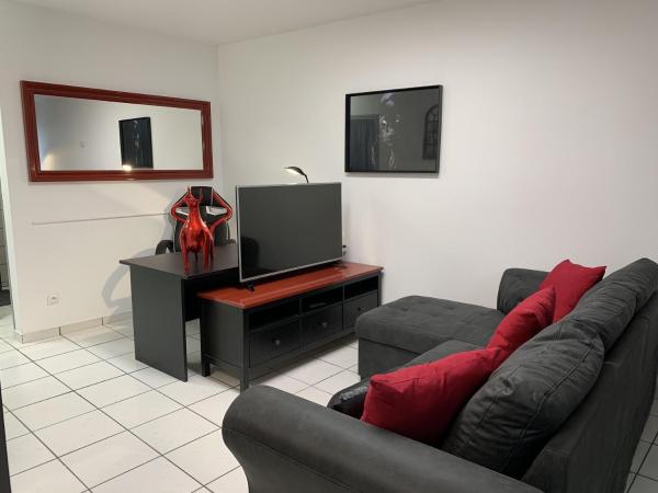 Très Bel Appartement Cosy Proche De La Gare Et De L'hôpital - Immommer - Saint-Amand-Montrond