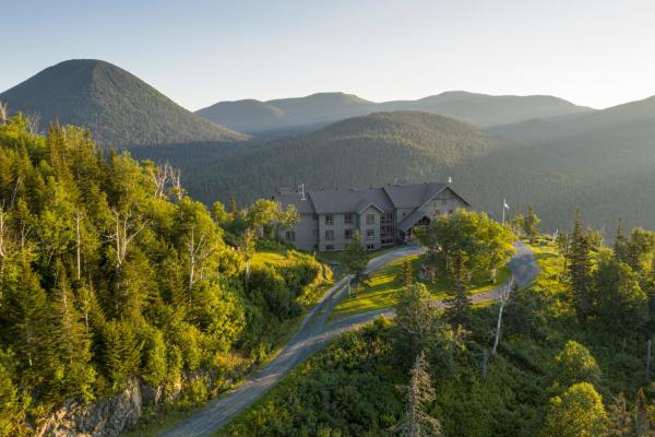 Auberge De Montagne Des Chic-chocs Mountain Lodge - Sepaq - Sainte-Anne-des-Monts