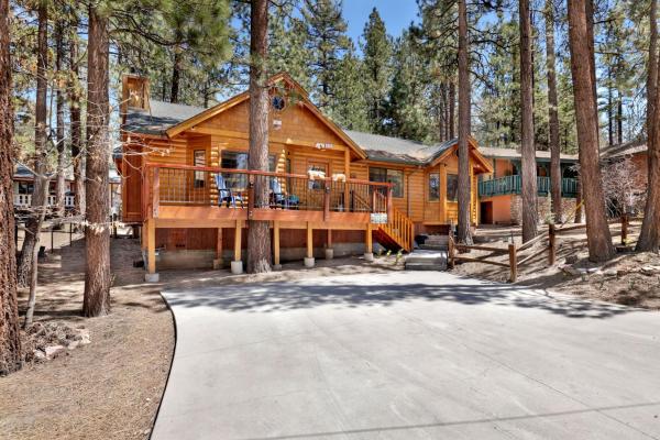 1662 - Retreat To Fox Farm Cabin - Big Bear Lake, CA
