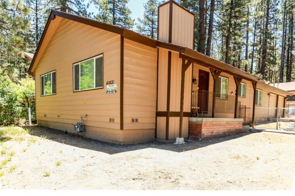Bohemia Big Bear-1926 By Big Bear Vacations - Big Bear Lake, CA